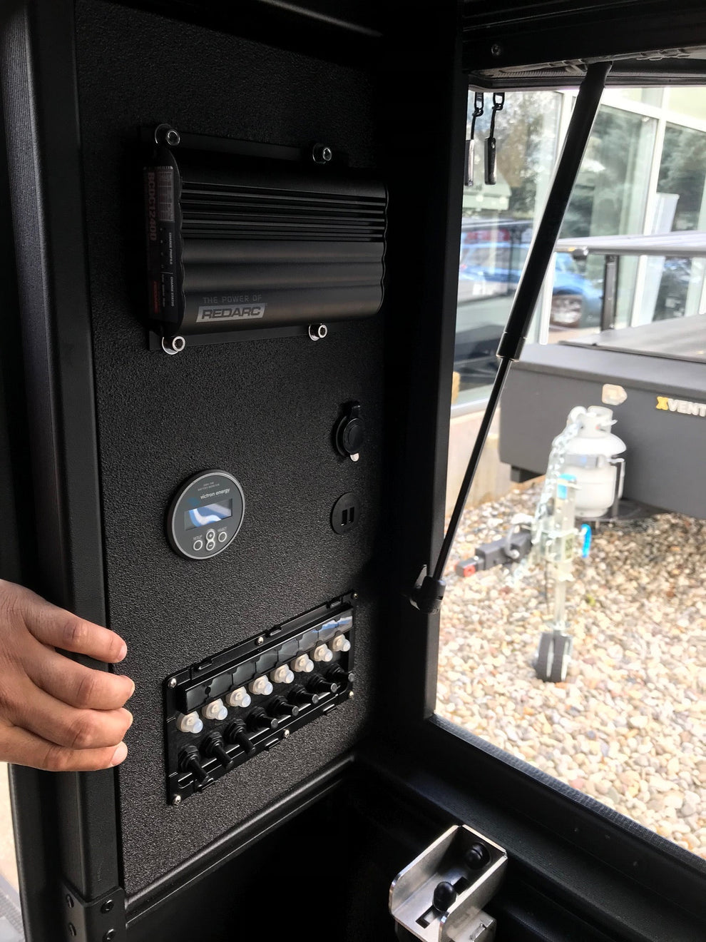 Alu-Cab Canopy Camper - Midsize Truck - Electrical Panel – GustoVans